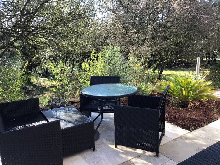 Partie Maison Indép., Calme, Piscine, Boisée - Grignan