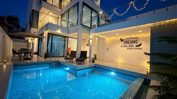 Modern 4br Pool Villa - Luxury & Chill Atmosphere - Pattaya City