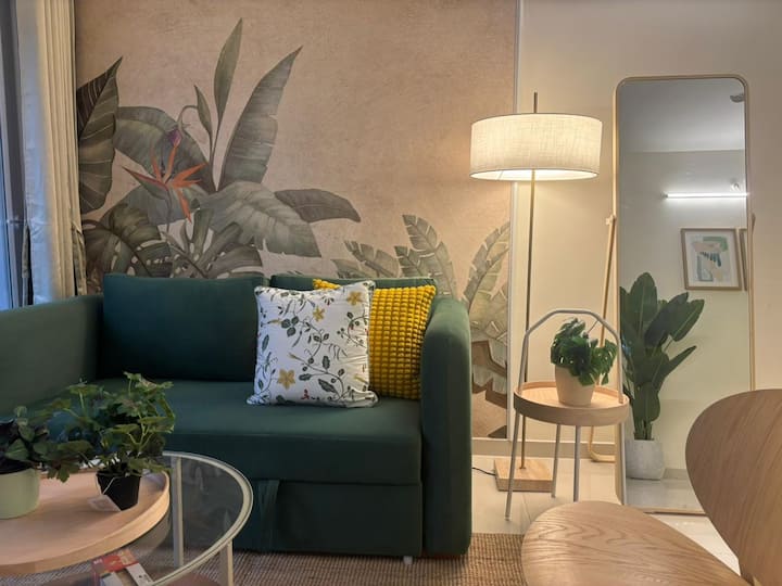 Tropical 2bhk | King Bed 55 Tv Daily Clean Quiet - Pune