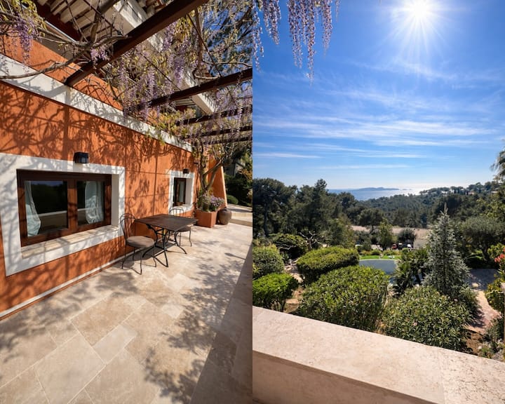 Appartement Vue Mer Et Piscine - Plage de l'Almanarre