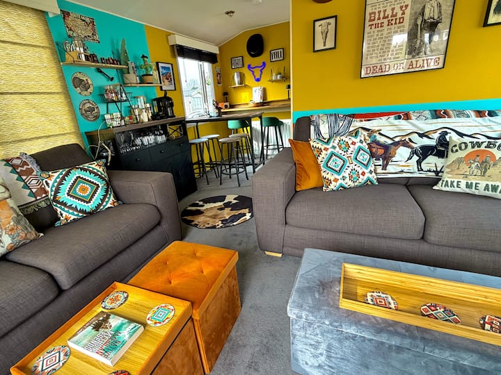 Wild West Caravan & Route 66 Luxury, Pet Friendly - Burnham-on-Sea