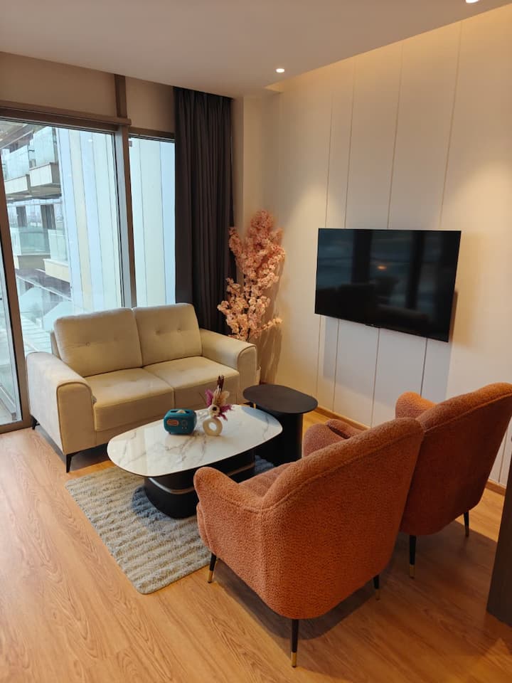 European-style Luxury Studio | Infinity Pool |Gym - India