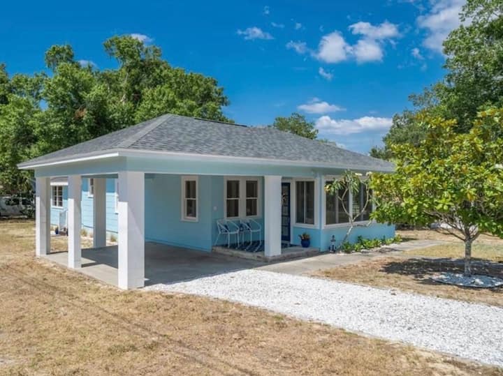Little Blue Tarpon House - Tarpon Springs, FL