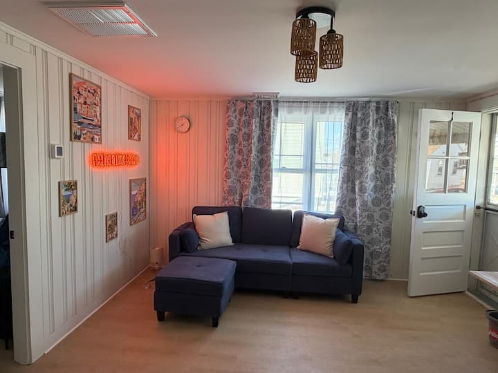 ​La Bella Vita Beach House At Salisbury Beach. - Newburyport, MA