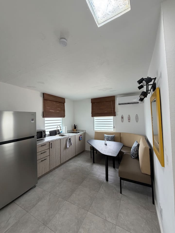 Breezy Beach Hideaway! - Levittown