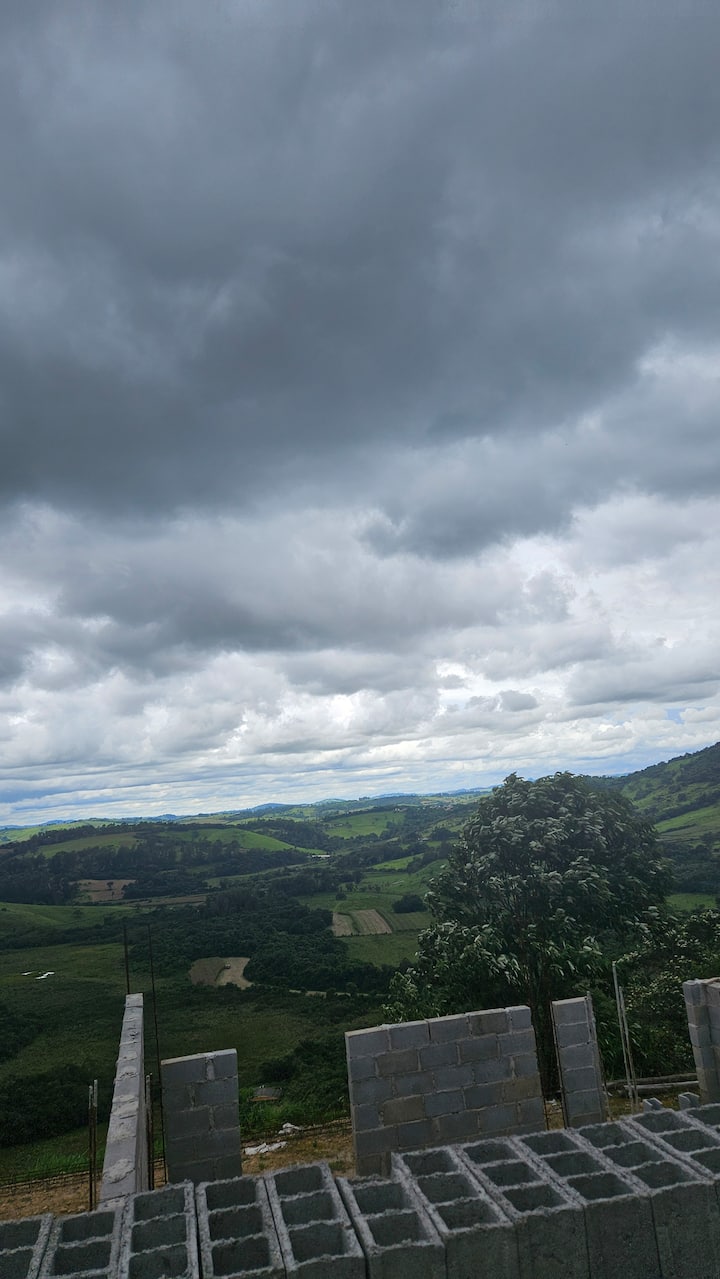Um Chale Nas Montanhas De Caldas Mg - Caldas
