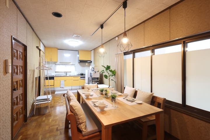 富山駅徒歩9分／1軒家貸し切り限定1組／無料駐車場／和みの宿jinzu Stay - Toyama