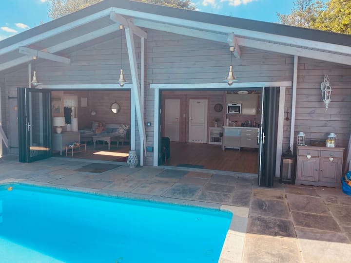 Beautiful New England Style Cabin With Lake View - Chester