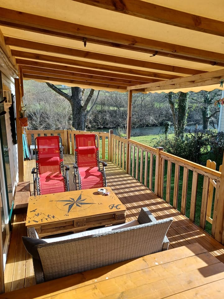 Chalet Paisible Avec Vue Sur La Rivière - Baztan