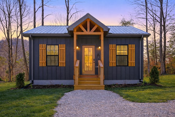 New! Cedar & Sky, Rrg, Hot Tub, Fire Pit, Private - Clay City, KY