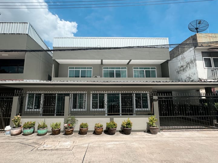321 Sukhumvit 66/1 Near Bts Udomsuk - Bangkok