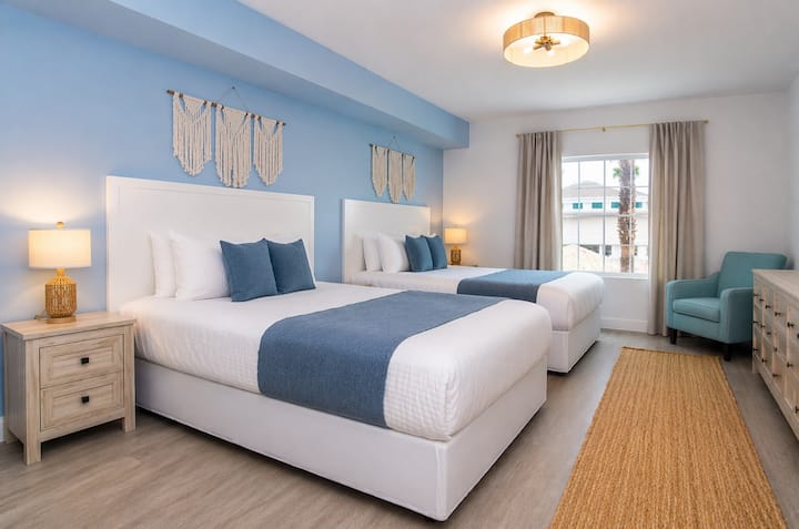 Cozy Beach-inspired Retreat - Free Parks Shuttle - CoCo Key Water Park, Orlando