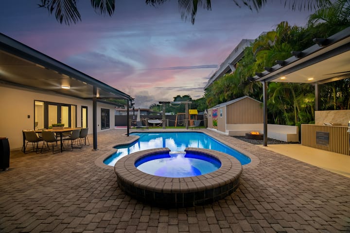 Fun Oasis | 16 Ppl | Pool | Playground |Games |Bbq - Bahamas