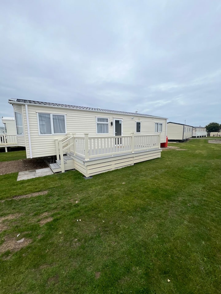Privately-owned, Dog-friendly Caravan - Porthmadog
