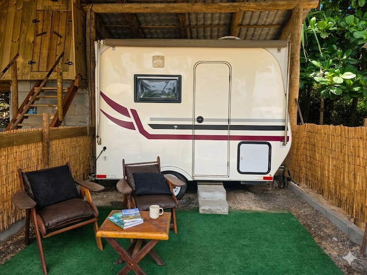 Trailer Tahito - Ilhéus