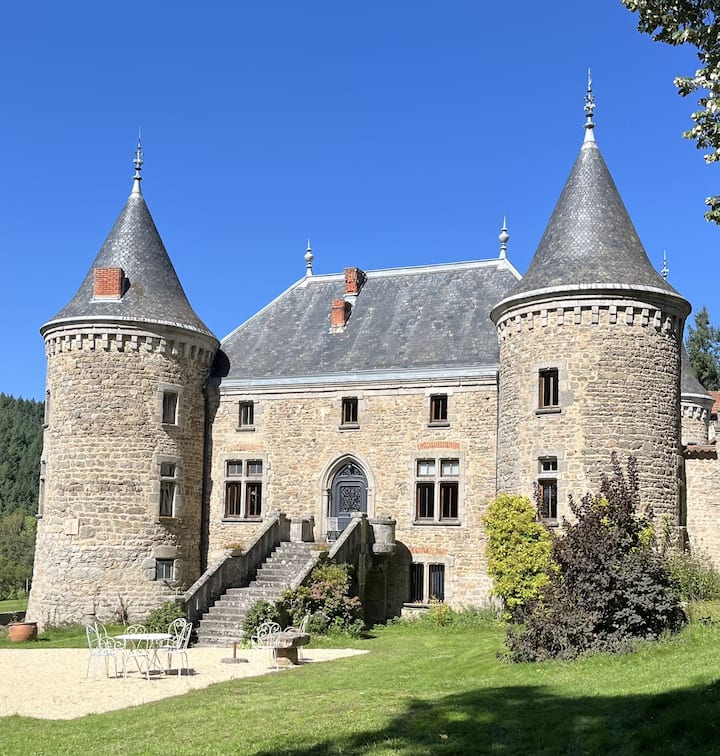 Château De Vaulx - Thiers