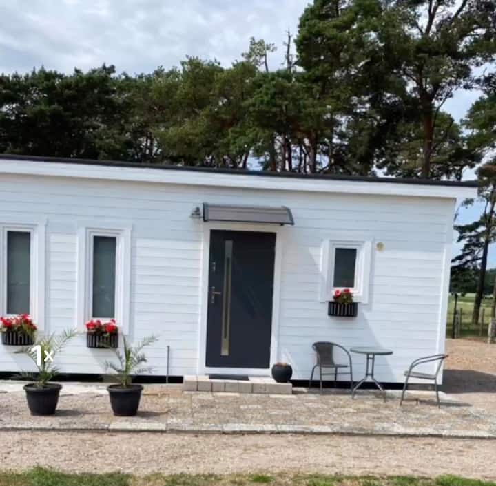 Mayas Stuga 25kvm Attefallshus Nära Golf & Strand - Sölvesborg