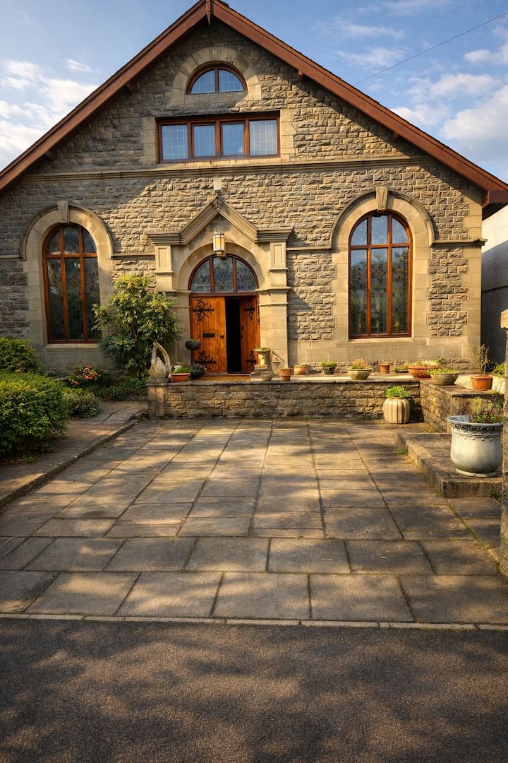 L’église Historique Dans Le Coeur Du Val - South Wales