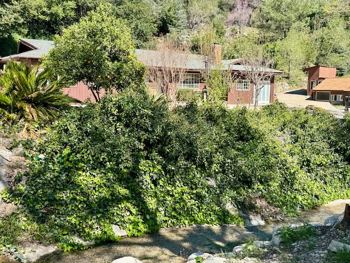 The Guest House At Arrowhead Nature Preserve - Crestline, CA