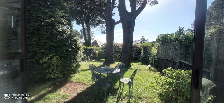 Agréable Maison Sur Terrain Arboré, 8' De La Plage - Batz-sur-Mer