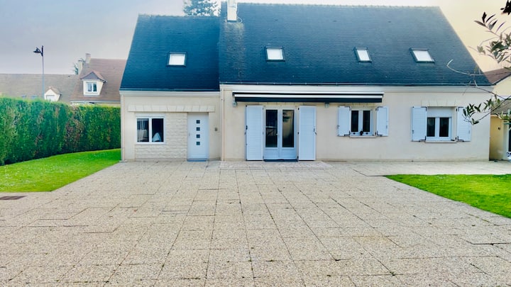 La Villa Familiale Billard /Jacuzzi - Moissy-Cramayel