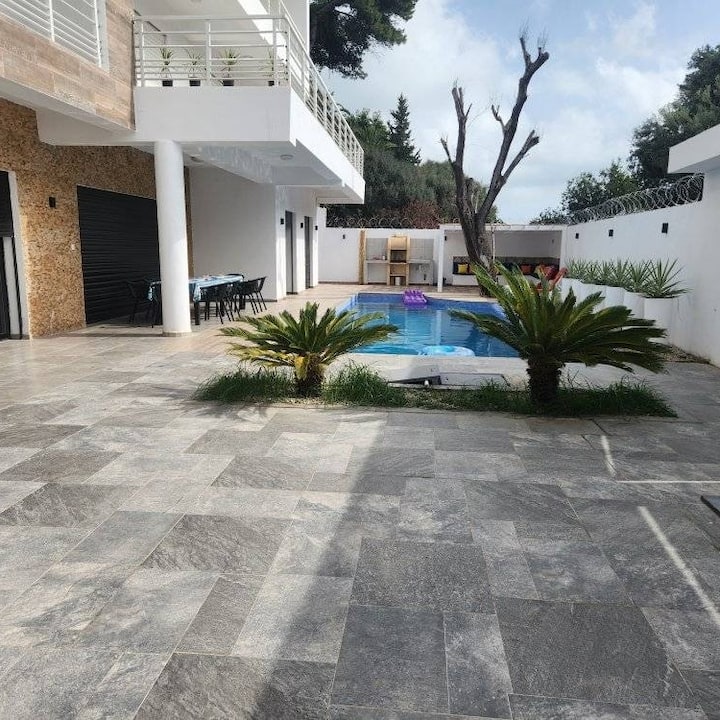 Le Lever De L'aurore. - Annaba