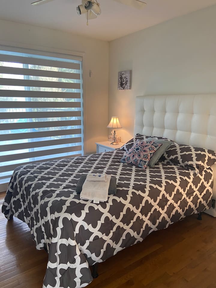 The Mountview Room A | Peaceful Home Retreat - Abbotsford