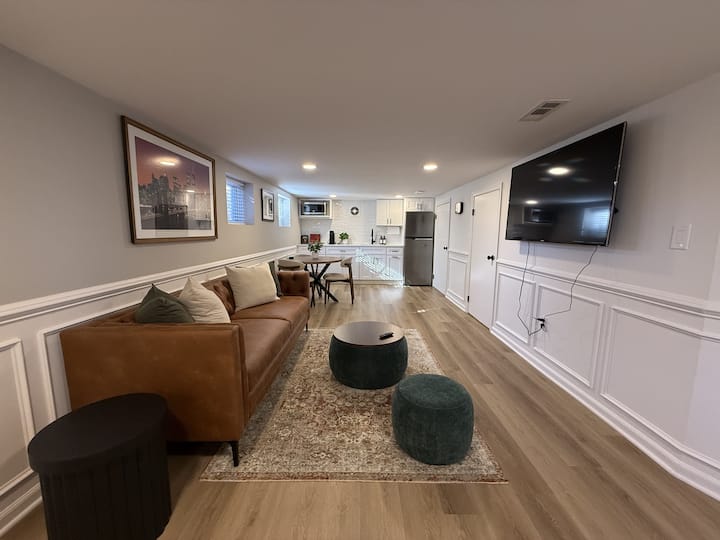 Spacious Private Suite | Separate Entrance - Edison, NJ