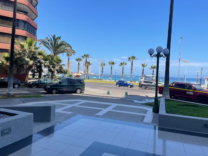 Dpto En Iquique En Playa Cavancha De 3d, 2b Y Est. - Iquique