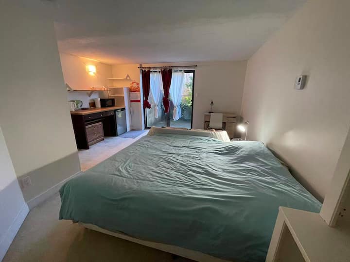Cozy 1br Suite Near Kerrisdale Village - Vancouver