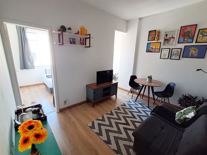 Apartamento Ao Lado Do Metrô - Glória
