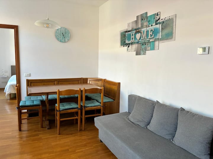 Appartamento Luminoso Con Posto Auto Privato - Trieste