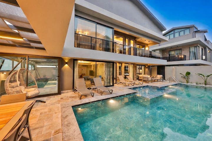 Fethiye Merkezde 4+1 Villa - Fethiye