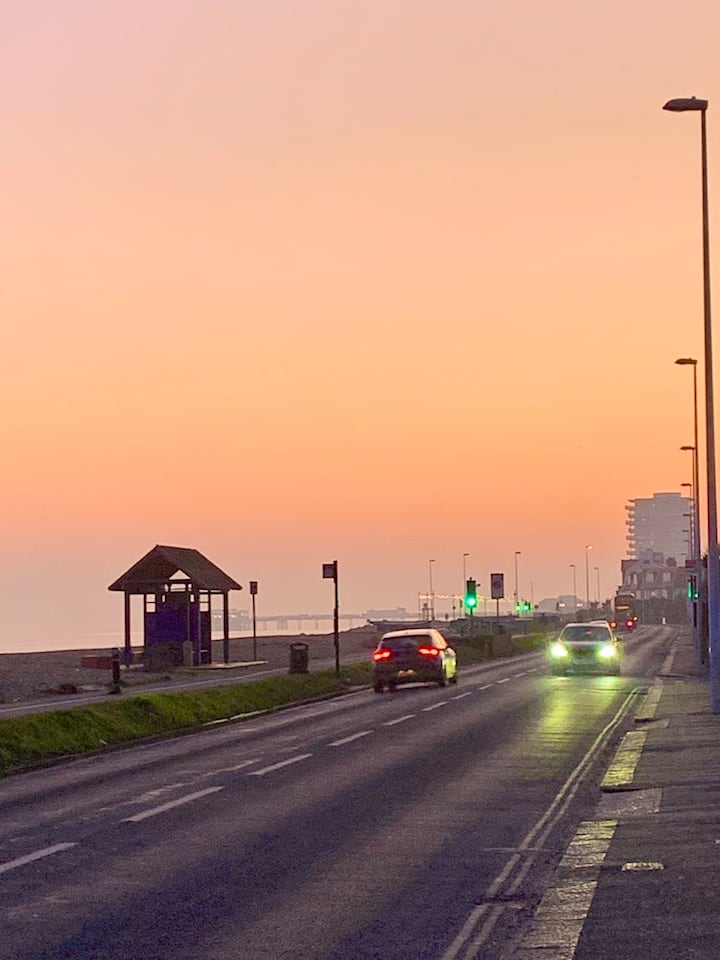 Studio With En Suite. Cross The Road To The Beach! - Steyning