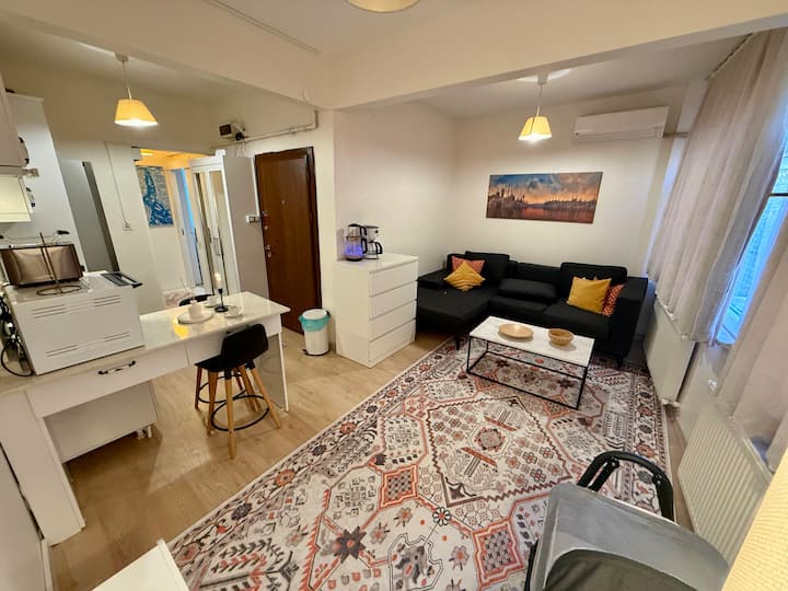 Cozy 1 Bedroom Sea View Balcony Flat In Old Town - Fatih