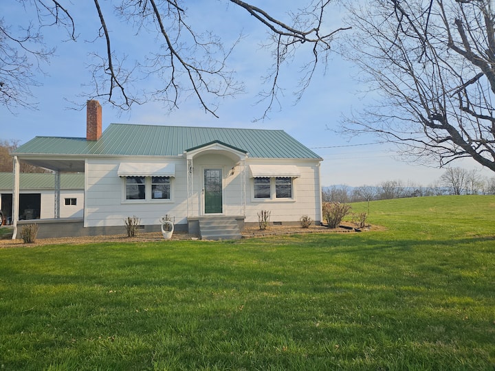 The Bowman Farm - David Crockett Birthplace State Park, Limestone