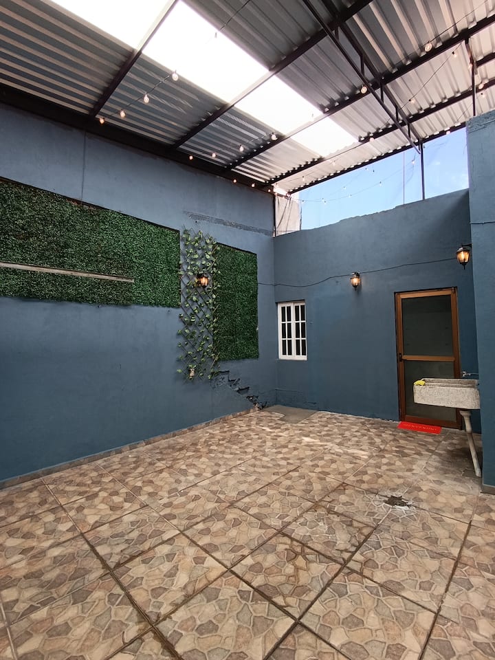 Acogedora Casa Chica En Pleno Centro De Uruapan - Uruapan