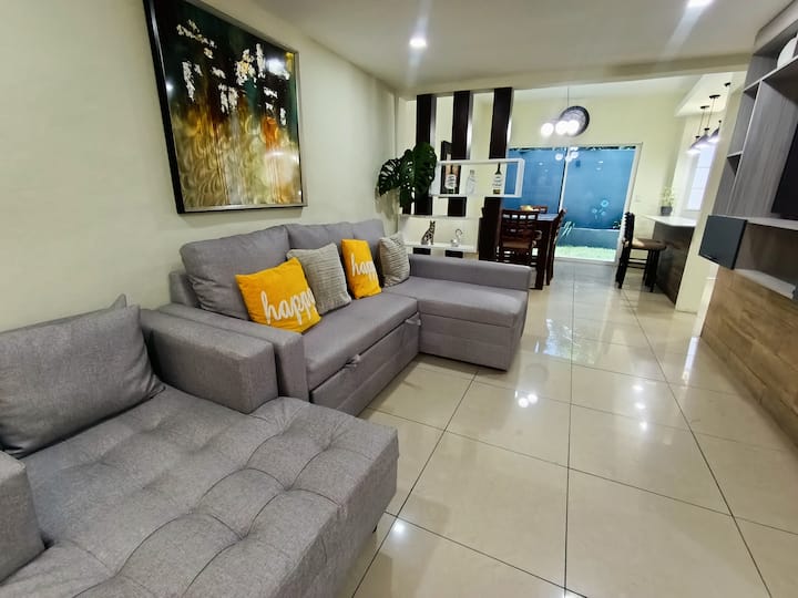 Townhouse Hermitage @Antiguo Cuscatlan+wifi+ac - San Salvador