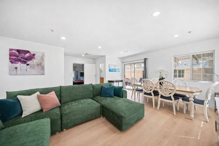 5 Beds! Spacious 2br W/ Game Room Near Dtla - Montebello, CA