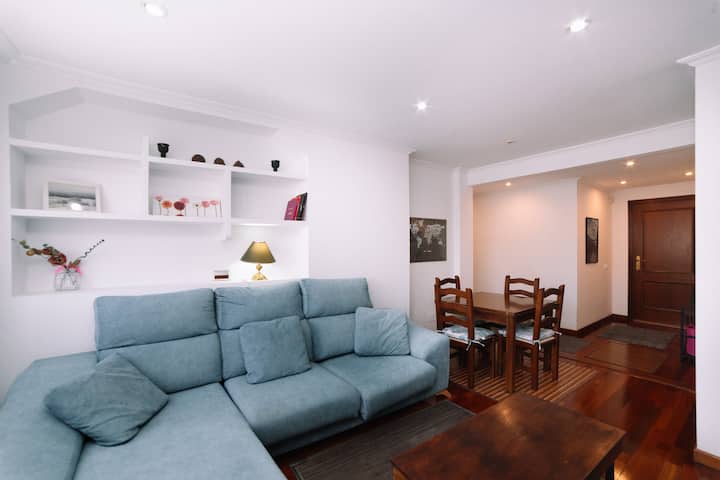 Cabana Rentals - Clásico Y Luminoso En Vigo - Vigo