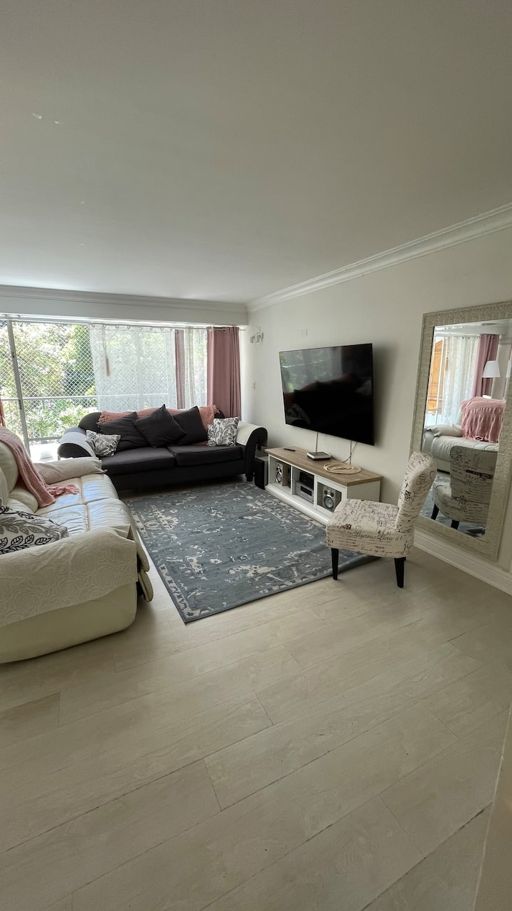 Hermoso Departamento Lado Parque Arauco 135 Mtrs2. - Santiago