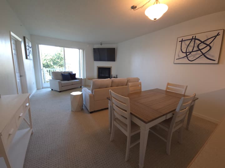Ocean Shores Condo, In Oyhut Village! - Ocean Shores, WA