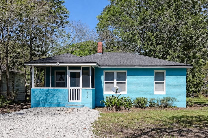 Home Near Downtown Jacksonville 3 Bedroom - Jacksonville, FL