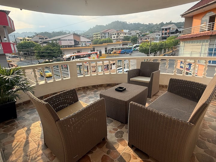 Suite Moderna Con Aire Y Balcón | Zona Céntrica - Zamora Chinchipe