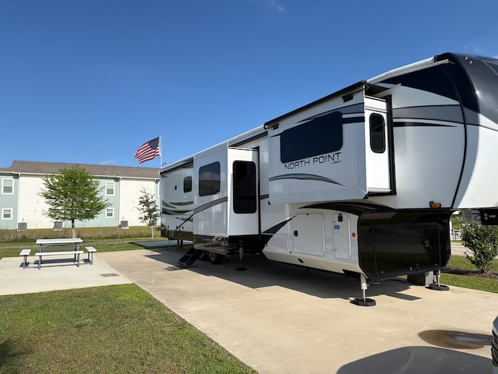 Beautiful Rv Stay Near Gulf Shores & Orange Beach - Foley, AL