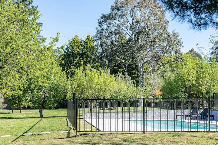 Southern Highlands Villa, Spacious, Gardens, Pool - Exeter