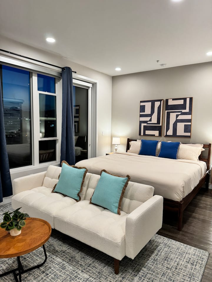 Modern Hollywood, Pool, Gym, Free Parking - Whitley Heights - Los Angeles