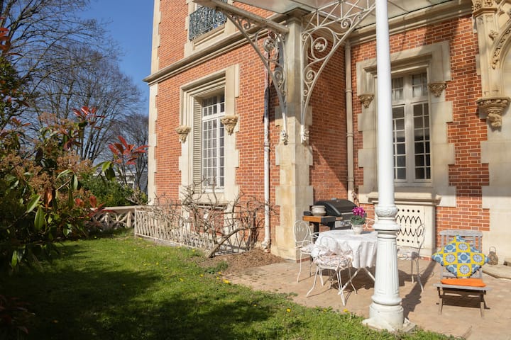 Appartement Vue Tour Eiffel - à 15 Mn De Paris - Antony