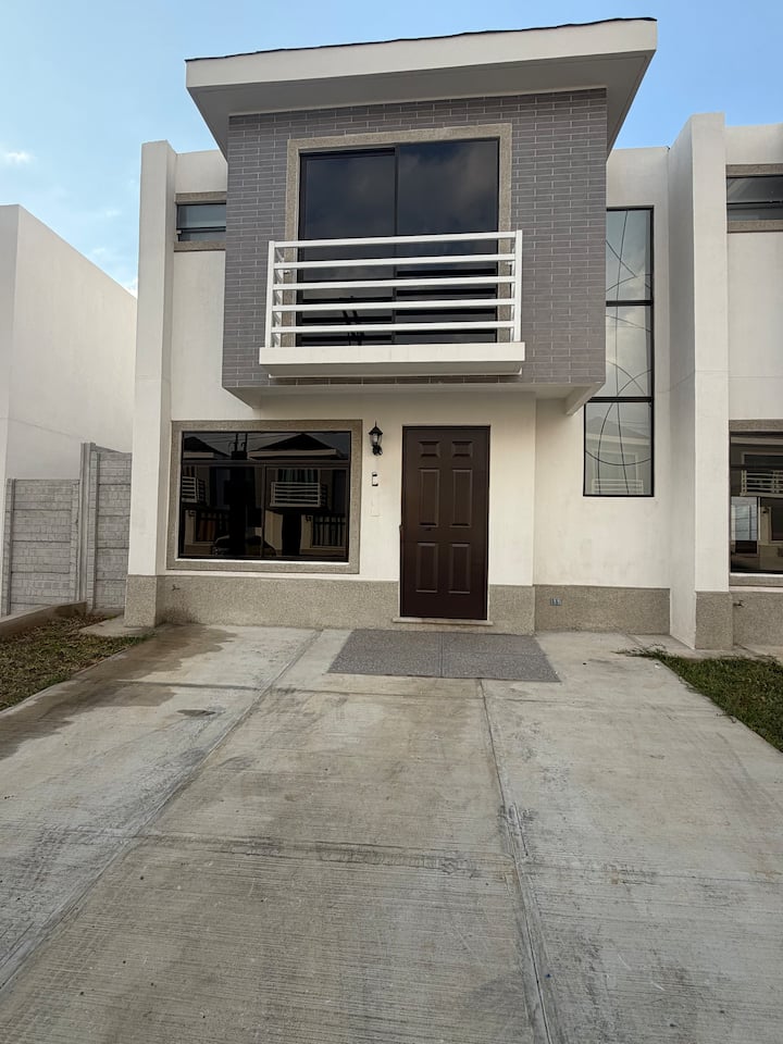 Bonita Casa En Fraijanes En Km30 - Guatemala