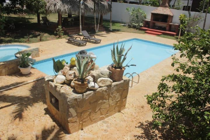 “Villa Rica” 5 Bedroom Luxury Stay. - Sosúa